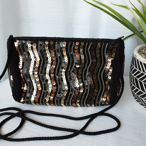 Dolce By Pierre | Bags | Beaded Sequined Crossbody Handbag Black Gold ...